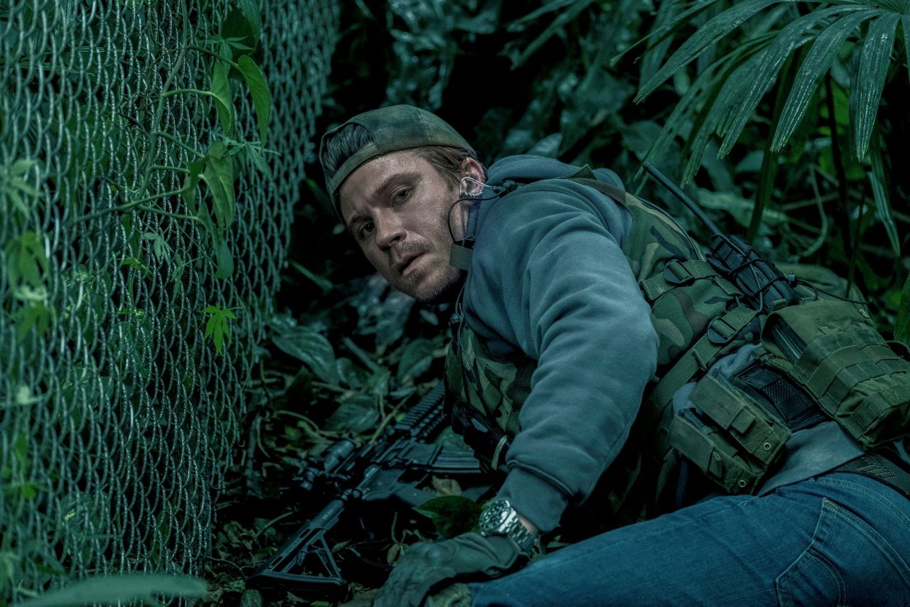 Review In Triple Frontier A Special Ops Heist Goes Awry