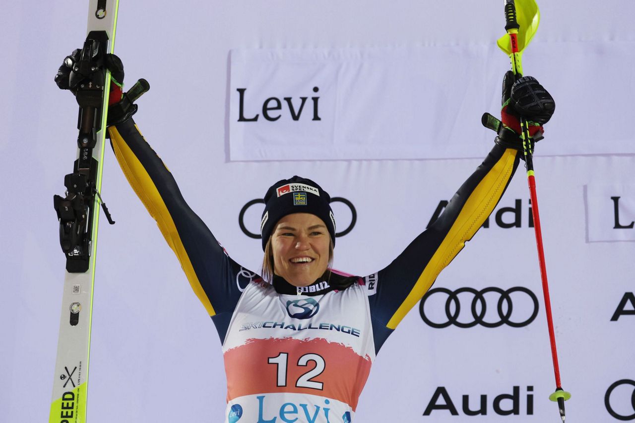 Mikaela Shiffrin Wins Season Opening World Cup Slalom