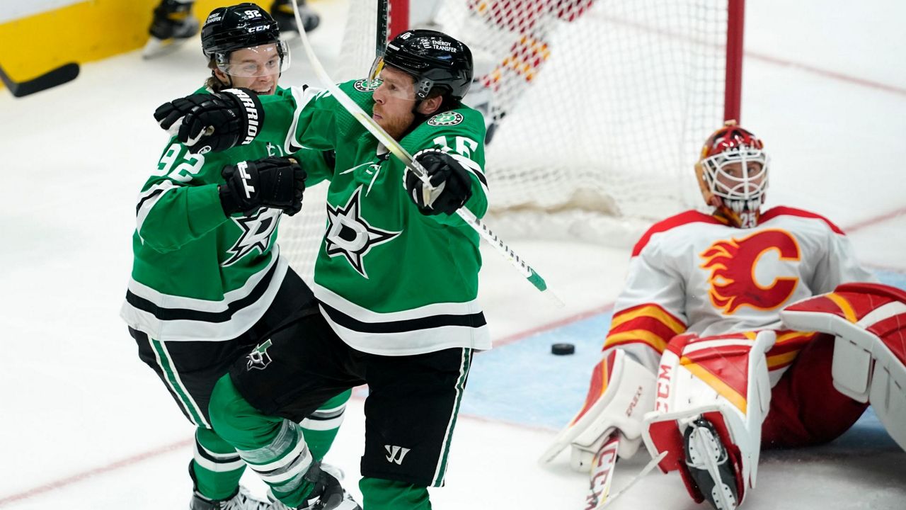 Pavelski scores 2 as Stars take 2-1 series lead over Flames