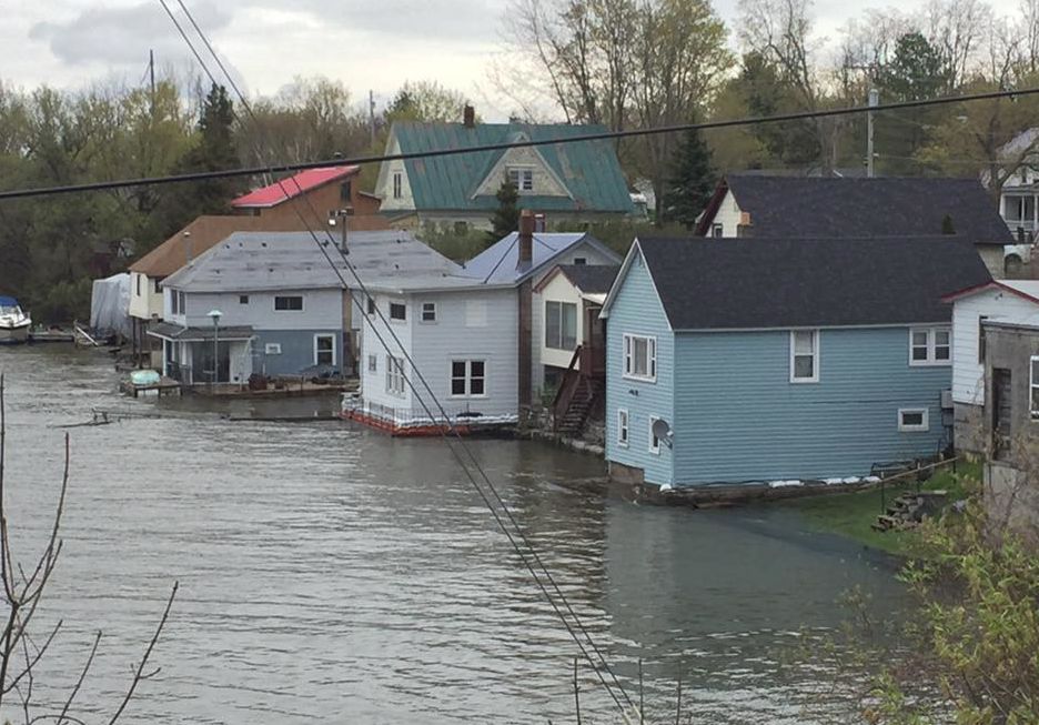 As Waters Rise, Town of Lyme Races to Protect Homes