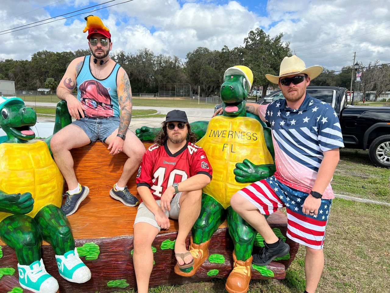 At the Florida Man Games, tank-topped teams compete at evading police ...