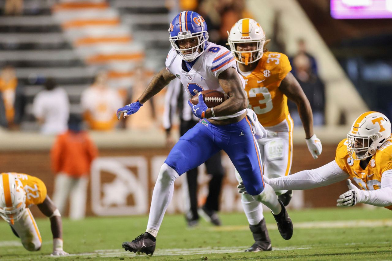 No. 6 Florida runs past Tennessee 31-19