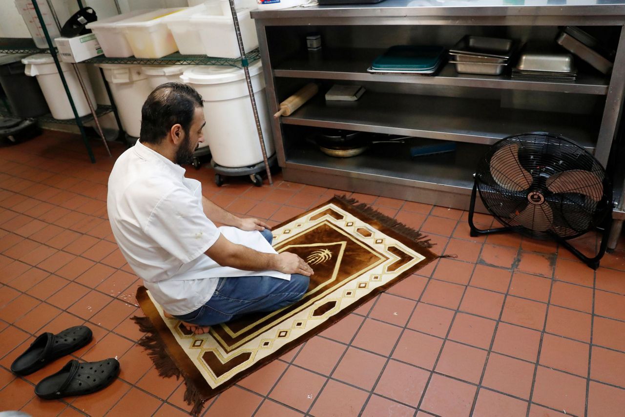 Syrian refugee turns to food to rebuild his life in US