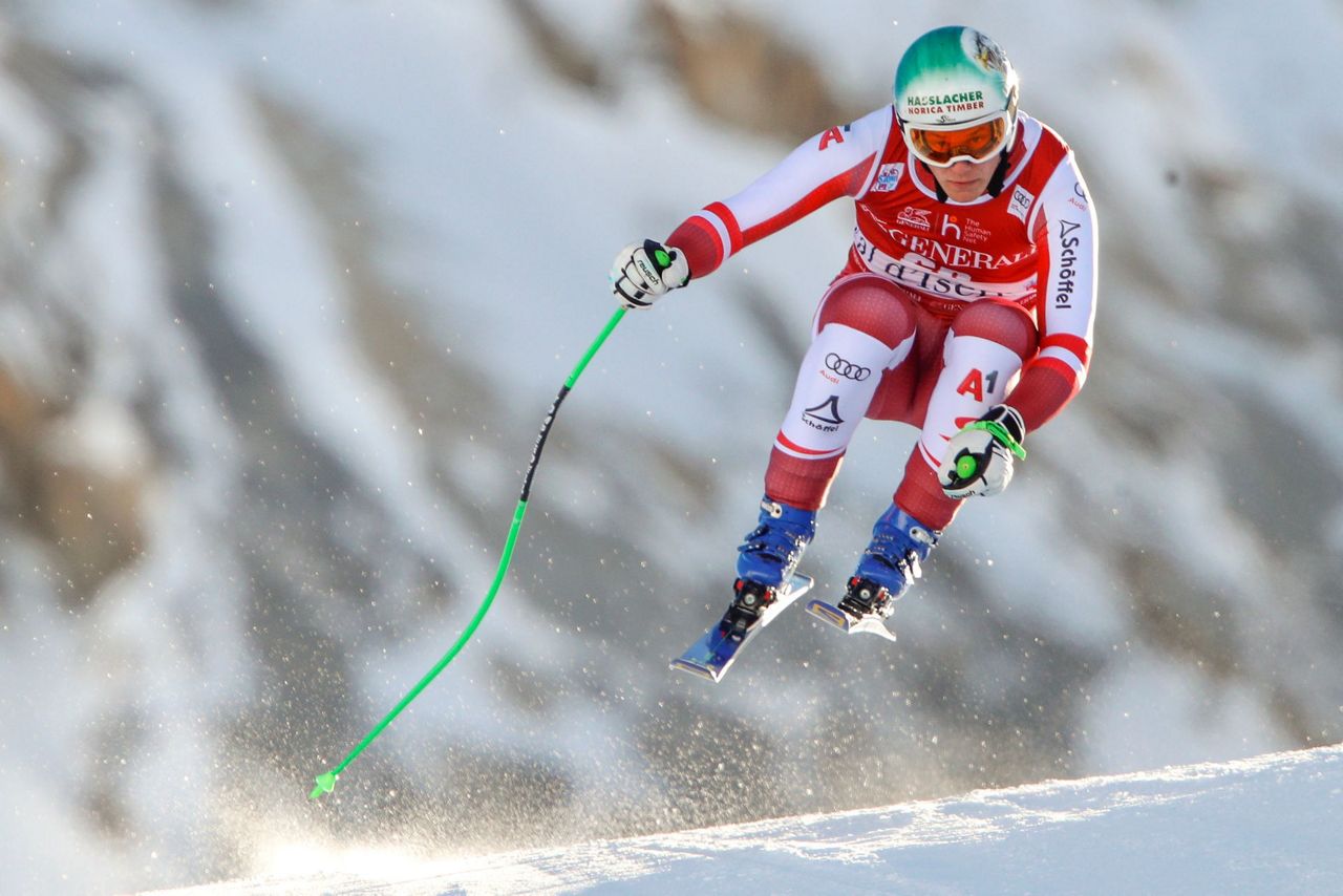 Shock win for No. 41 starter Cater in World Cup downhill