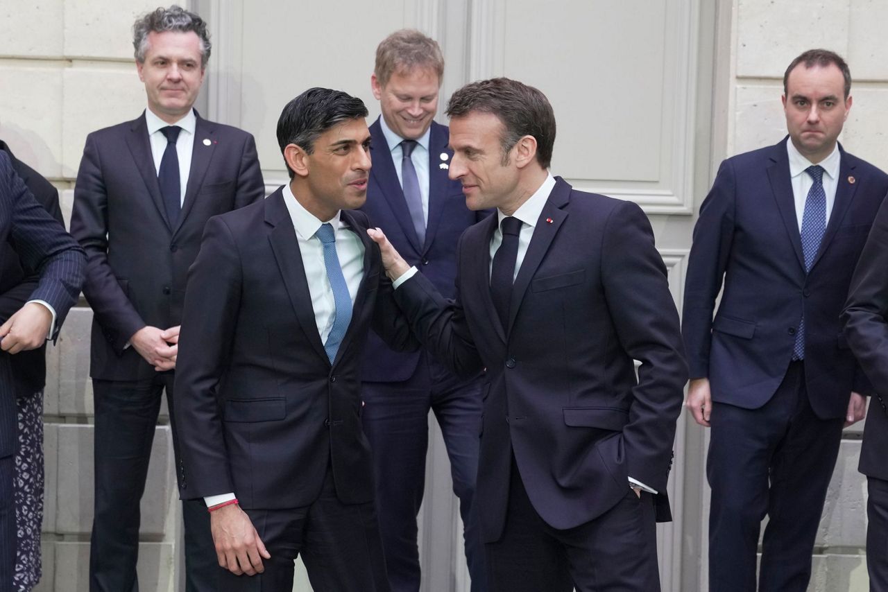 French, British leaders meet in efforts to mend relations