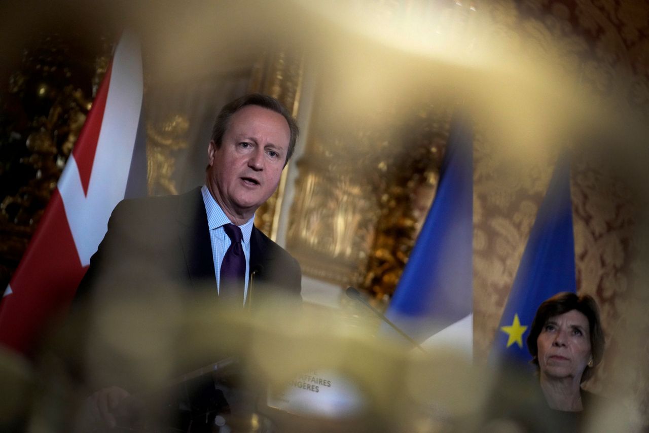The UK and France reiterate that Russia's invasion of Ukraine must end ...
