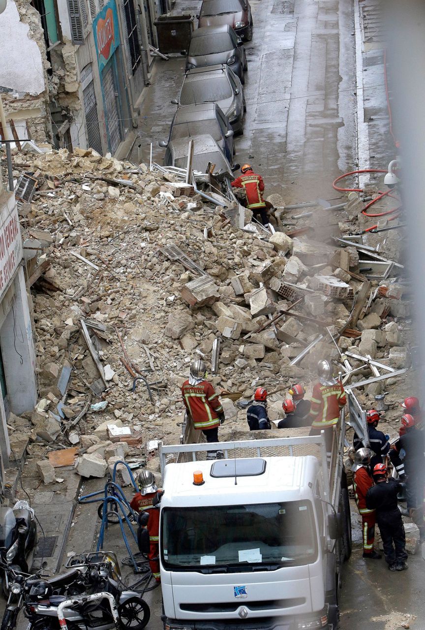 The Latest: 2 dead in Marseille collapsed buildings
