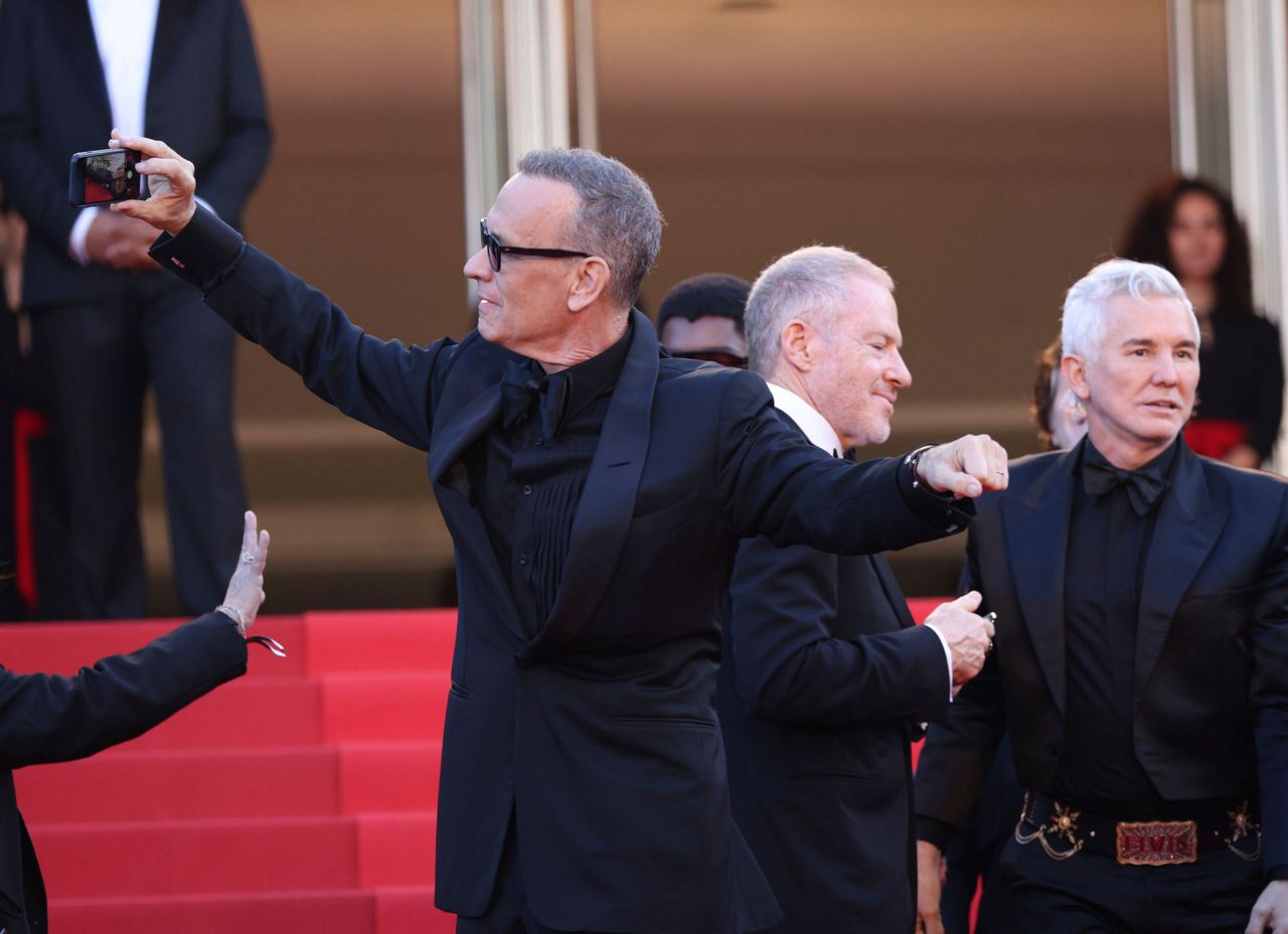 'Elvis' makes a splash at Cannes Film Festival premiere