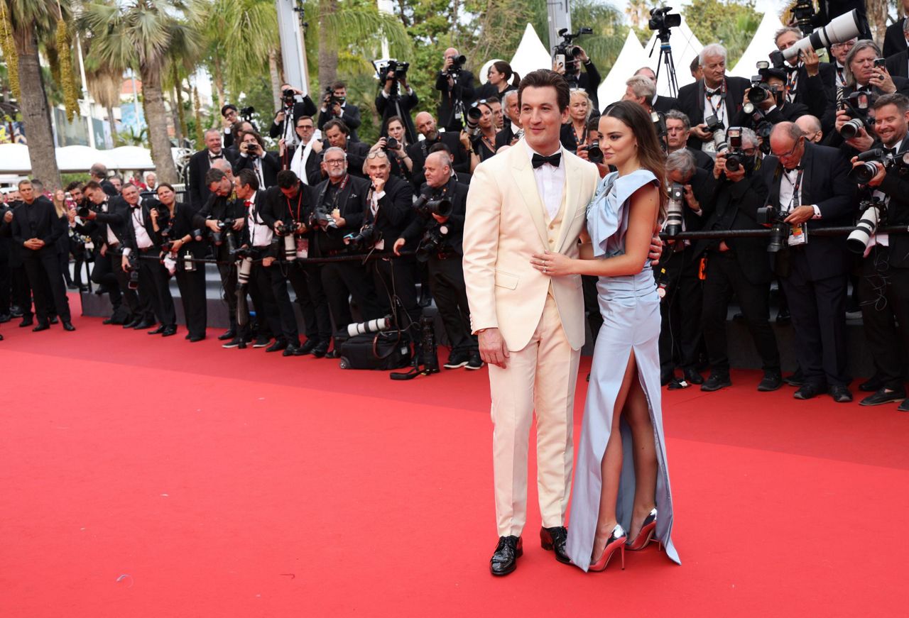 Top Cruise and 'Top Gun: Maverick' touch down in Cannes