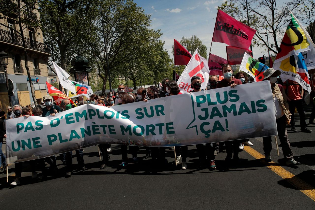 French demonstrators demand more action on climate change