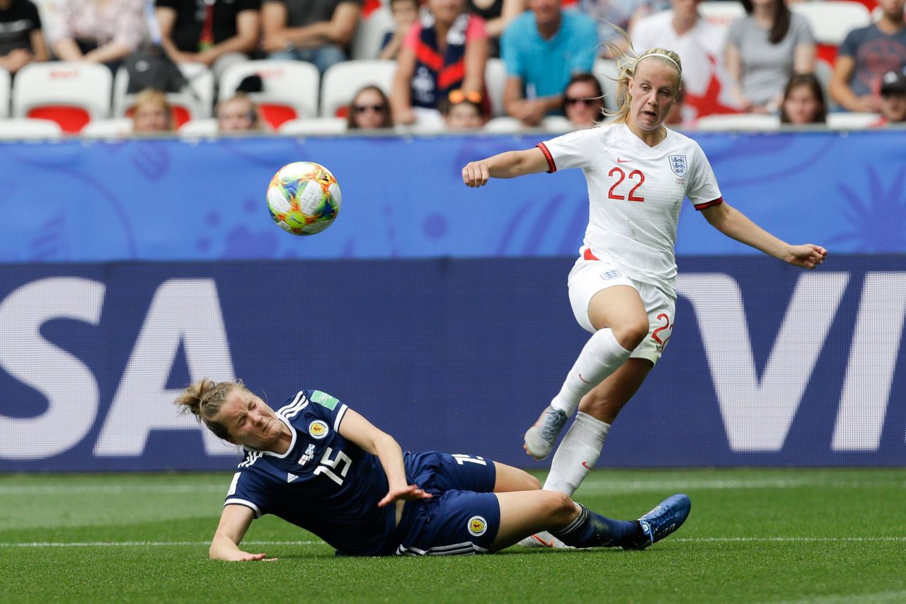 England beats neighbor Scotland 2-1 to open World Cup