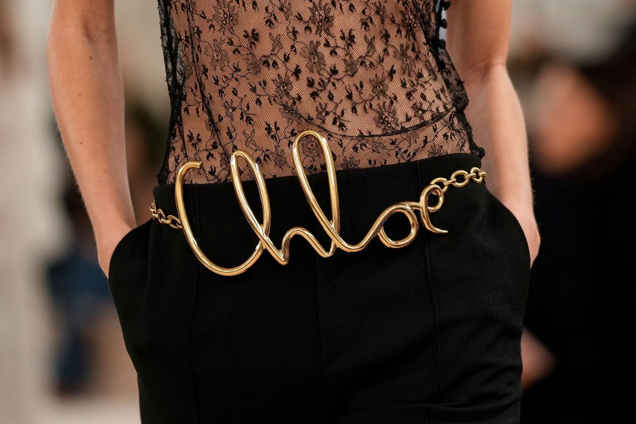 Chloe's new designer Chemena Kamali puts on a 1970s-tinged debut at ...