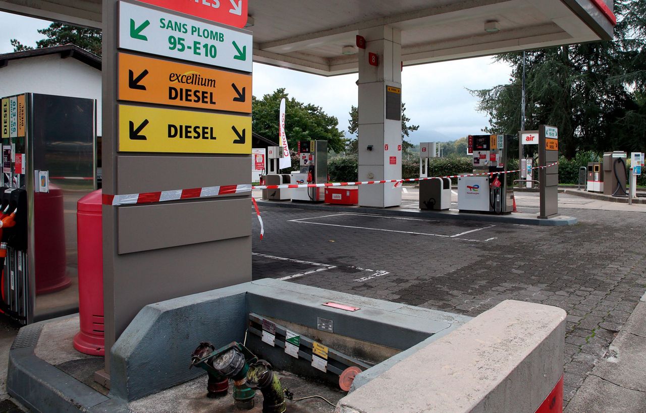 French government orders workers to ensure fuel supplies