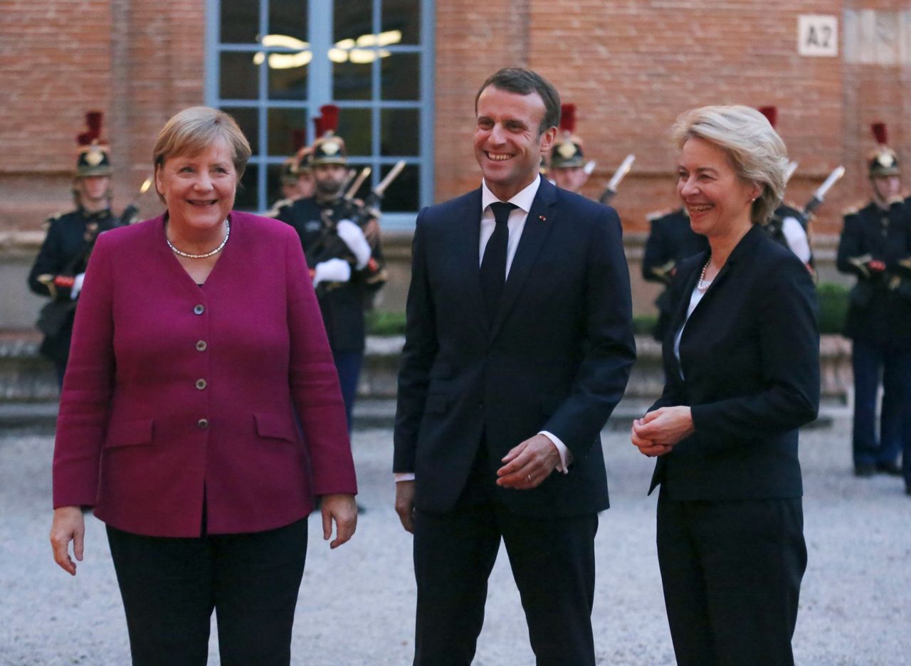 Macron and Merkel try to showcase EU unity as Brexit looms