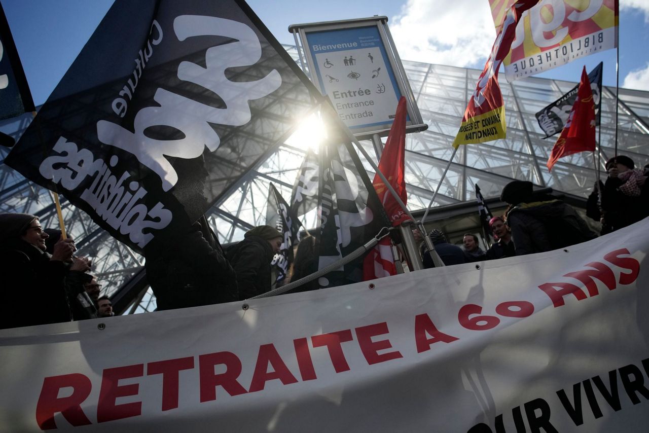 Louvre staff block entrances as part of pension protest