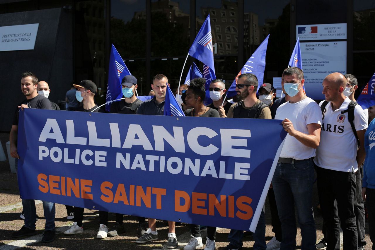 Rights watchdog urges France to fight racial discrimination