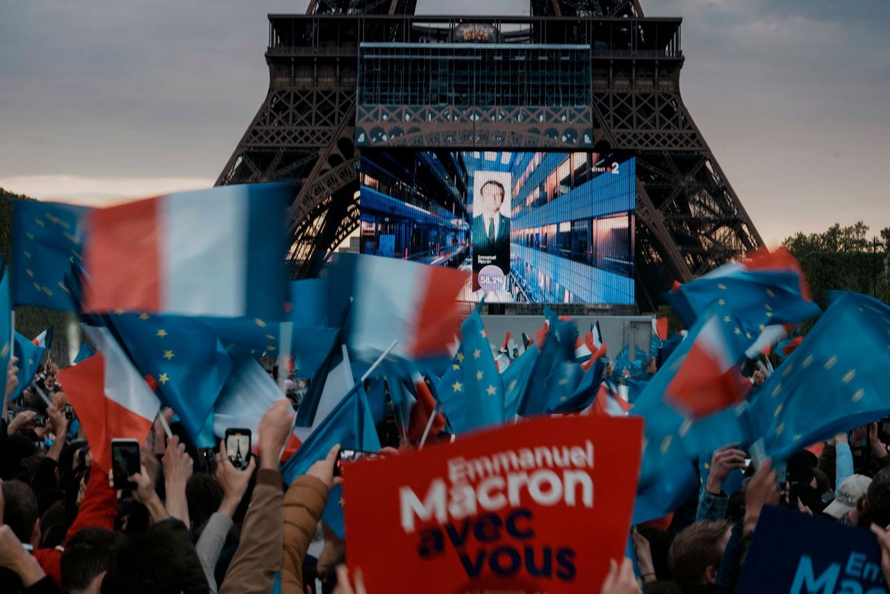 Live updates | Candidates vote in French presidential runoff