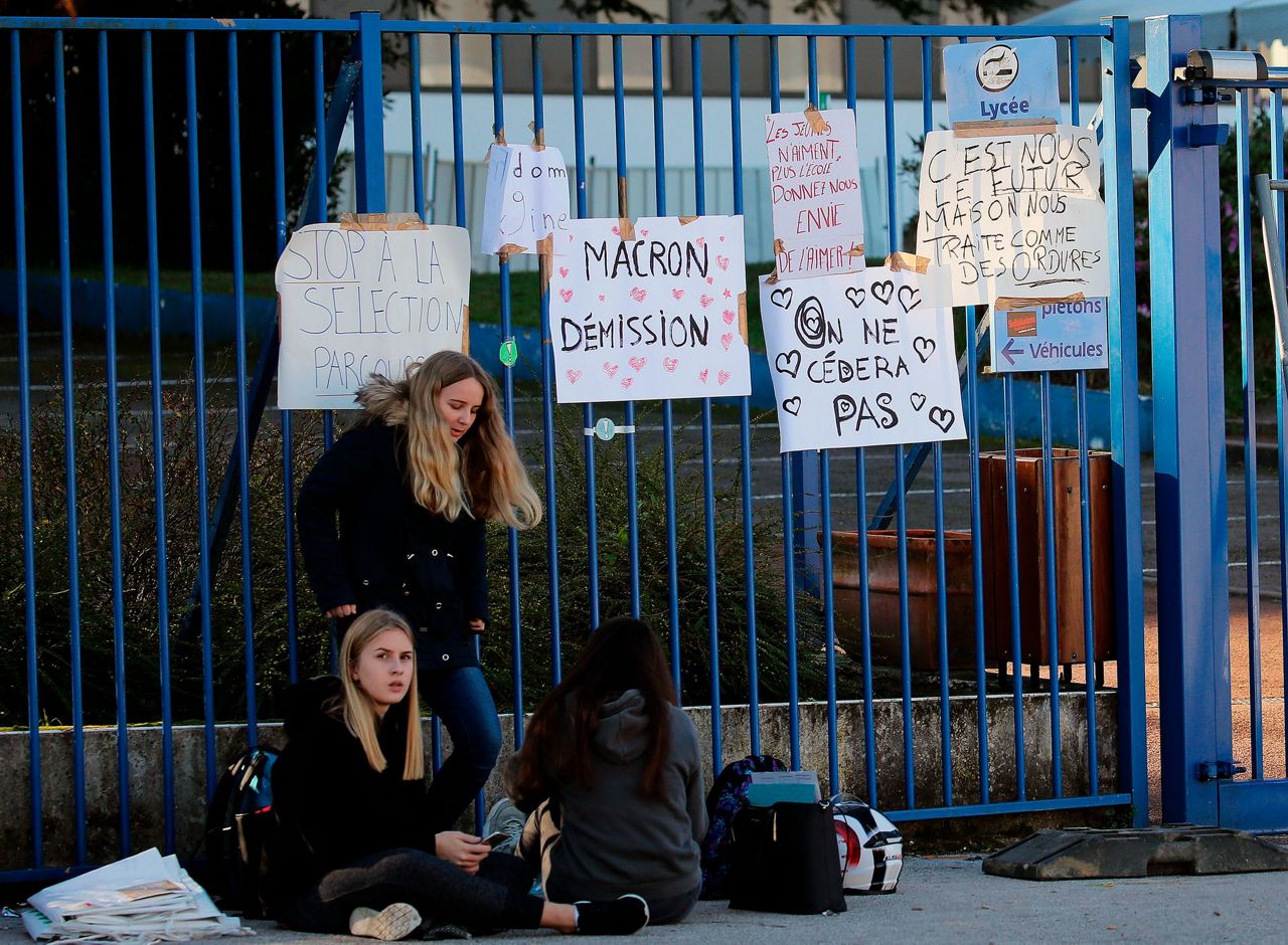 Paris on lockdown ahead of planned protests