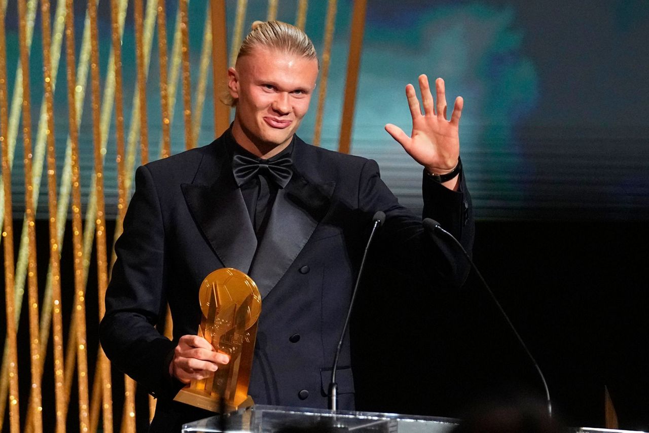 Lionel Messi and Aitana Bonmati favorites to win Ballon d'Or awards