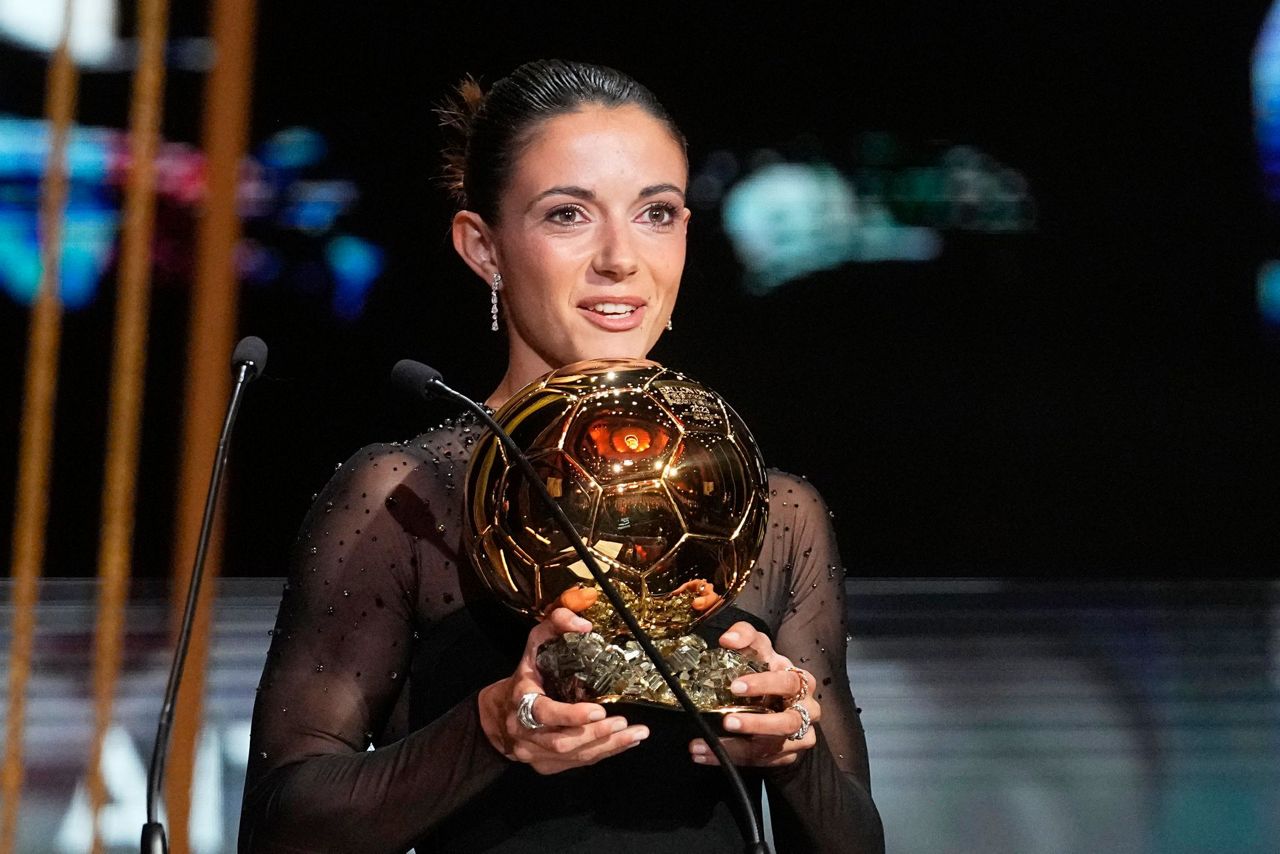 Lionel Messi and Aitana Bonmati favorites to win Ballon d'Or awards