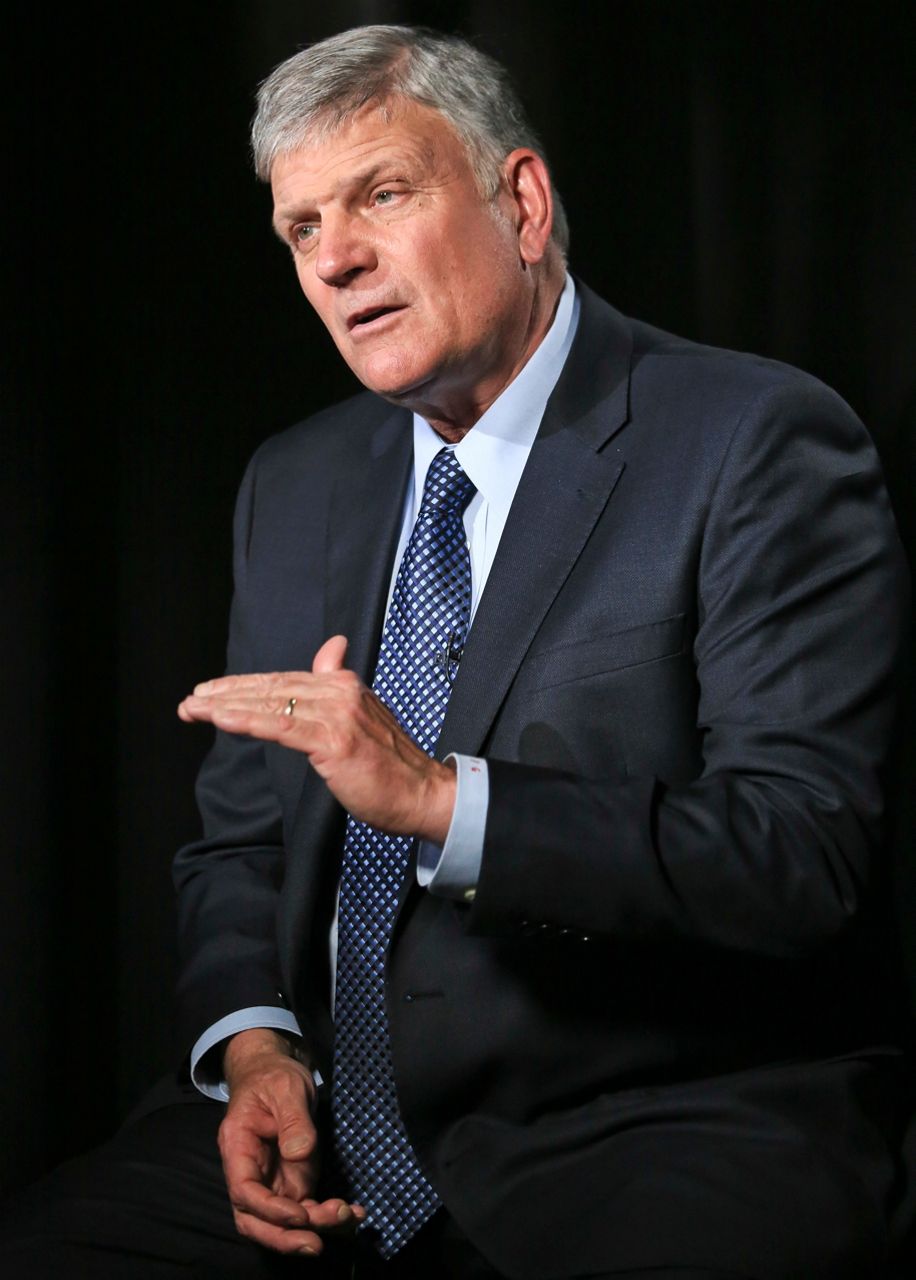 Franklin Graham book shares lessons from "America's Pastor"