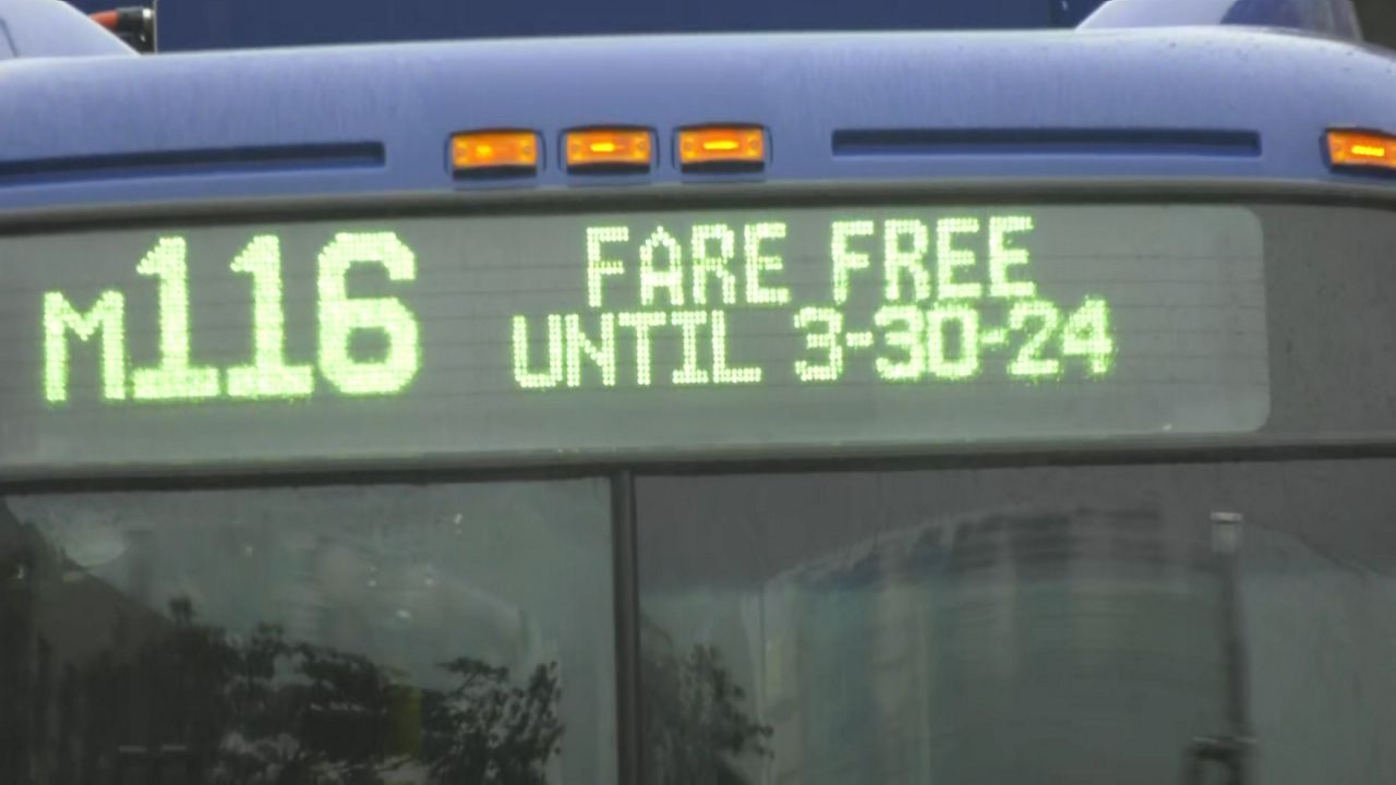 Gianaris celebrates free to ride buses