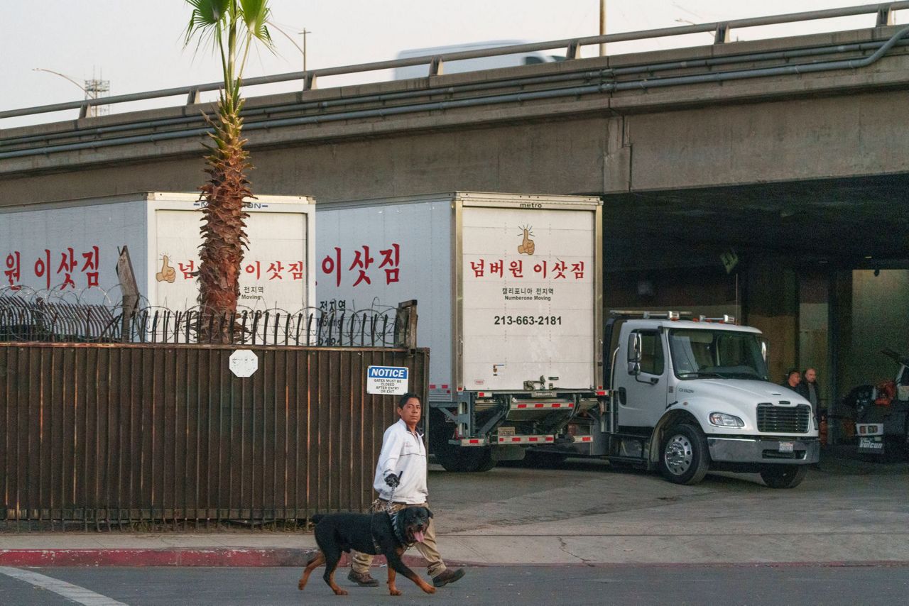 California hires guards to monitor businessman's other sites under I-10 ...