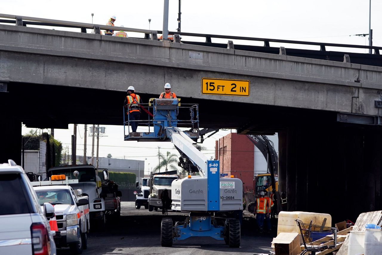 Los Angeles motorists urged to take public transport after massive fire ...