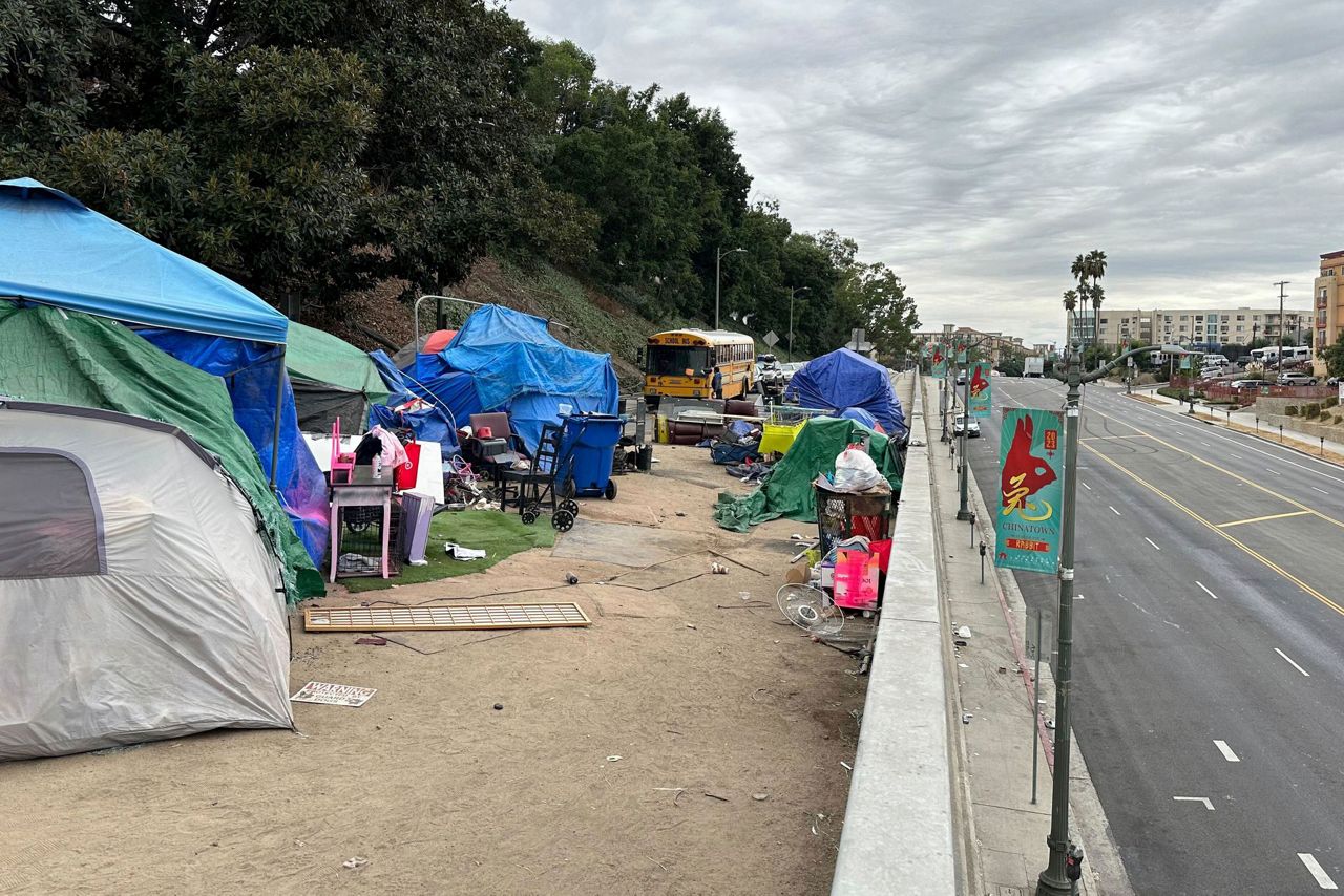 Los Angeles criticized for its handling of homelessness after 16 ...