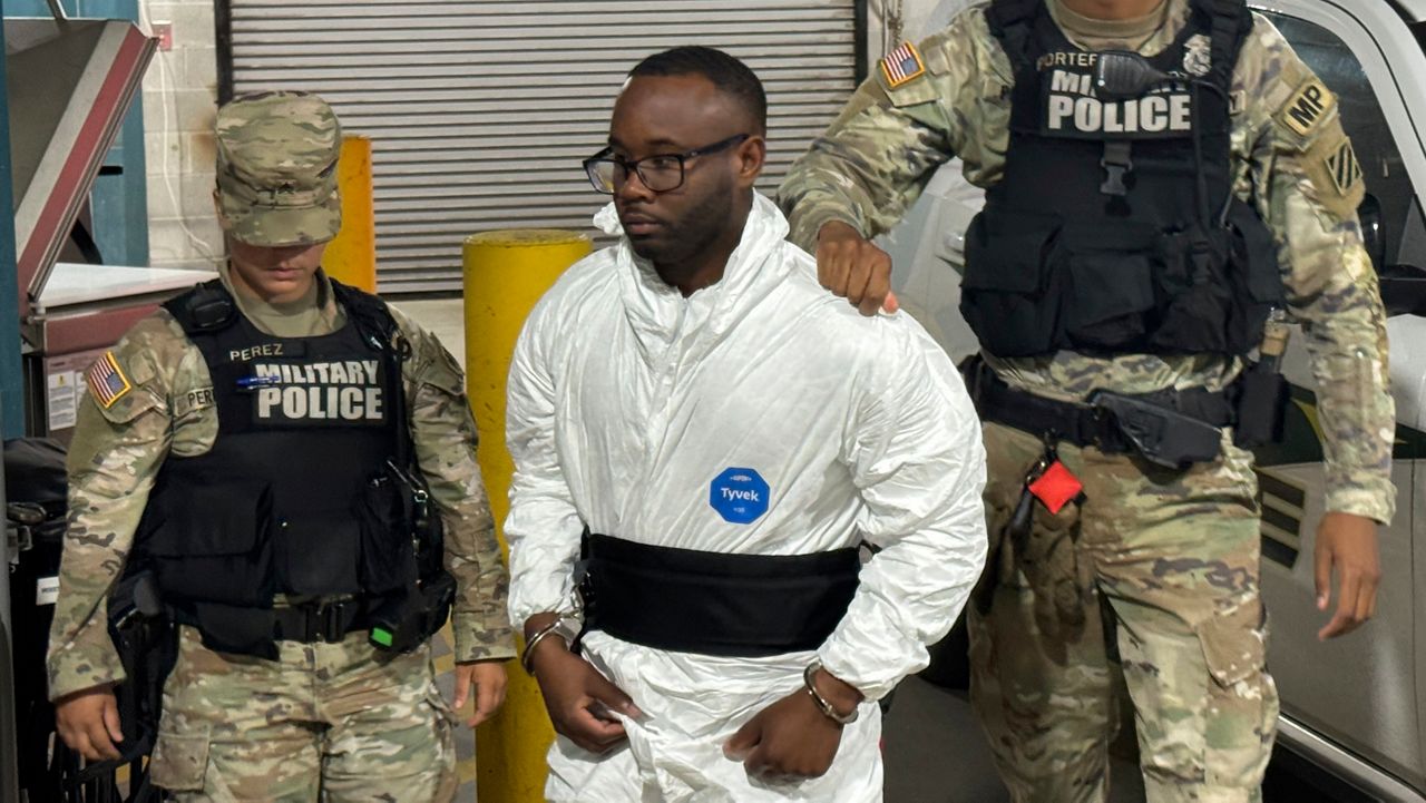 Official: Army sergeant shot 5 soldiers at Fort Stewart