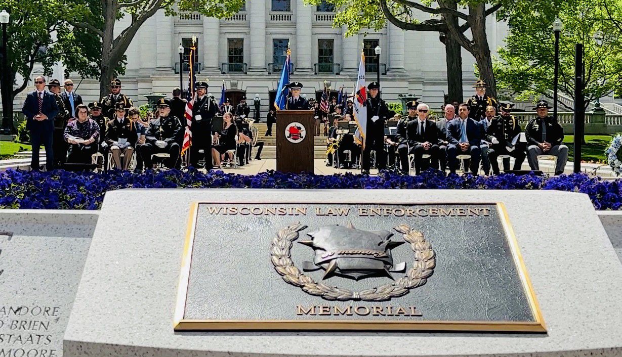 Law enforcement memorial ceremony honors fallen officers