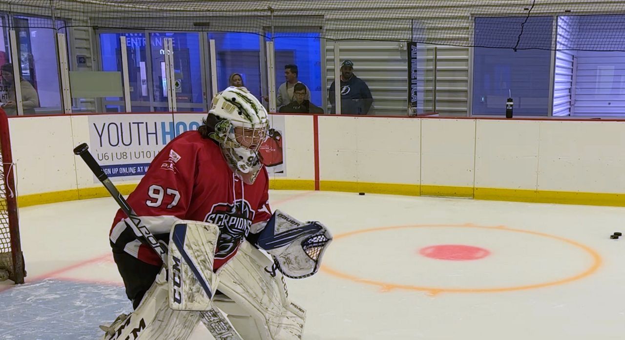 Bay area goalie coach is giving up-and-coming players leg up