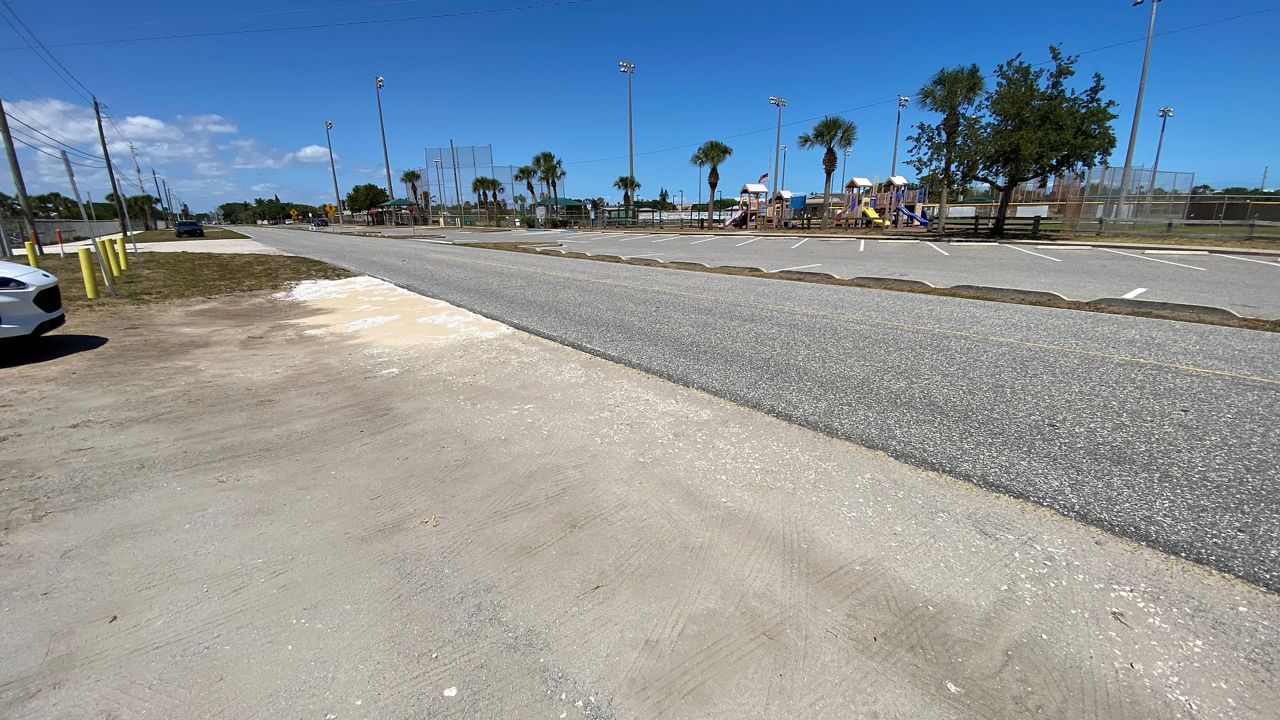 Melbourne school drop-off spot causing concern for parents