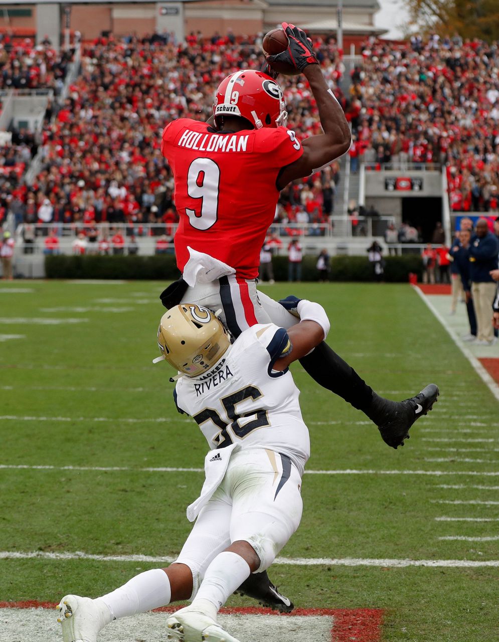Georgia routs Ga Tech 45-21, Alabama up next for SEC title
