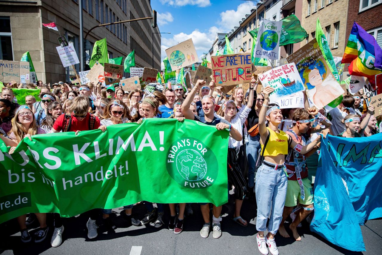 Thousands expected at climate rally in western Germany