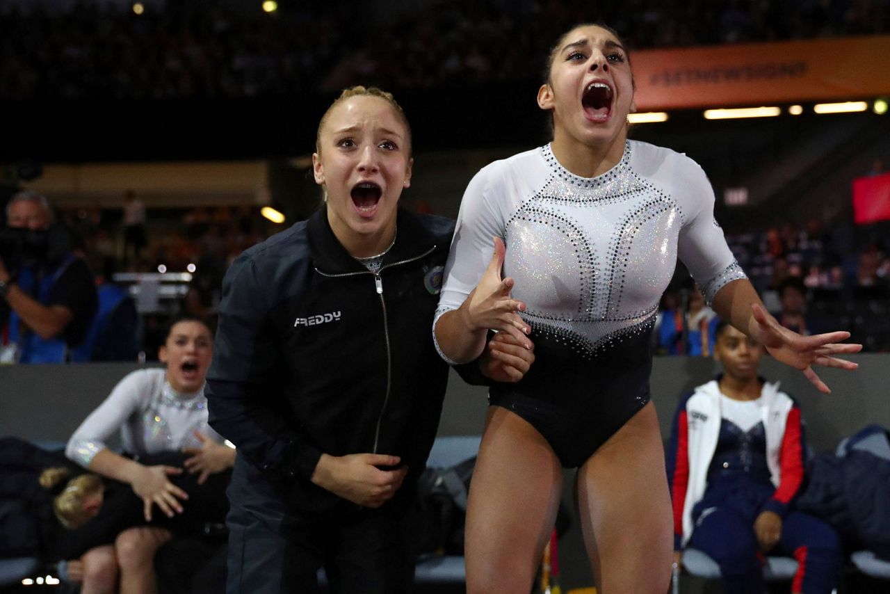 Biles sets new record as US wins world gymnastics team gold