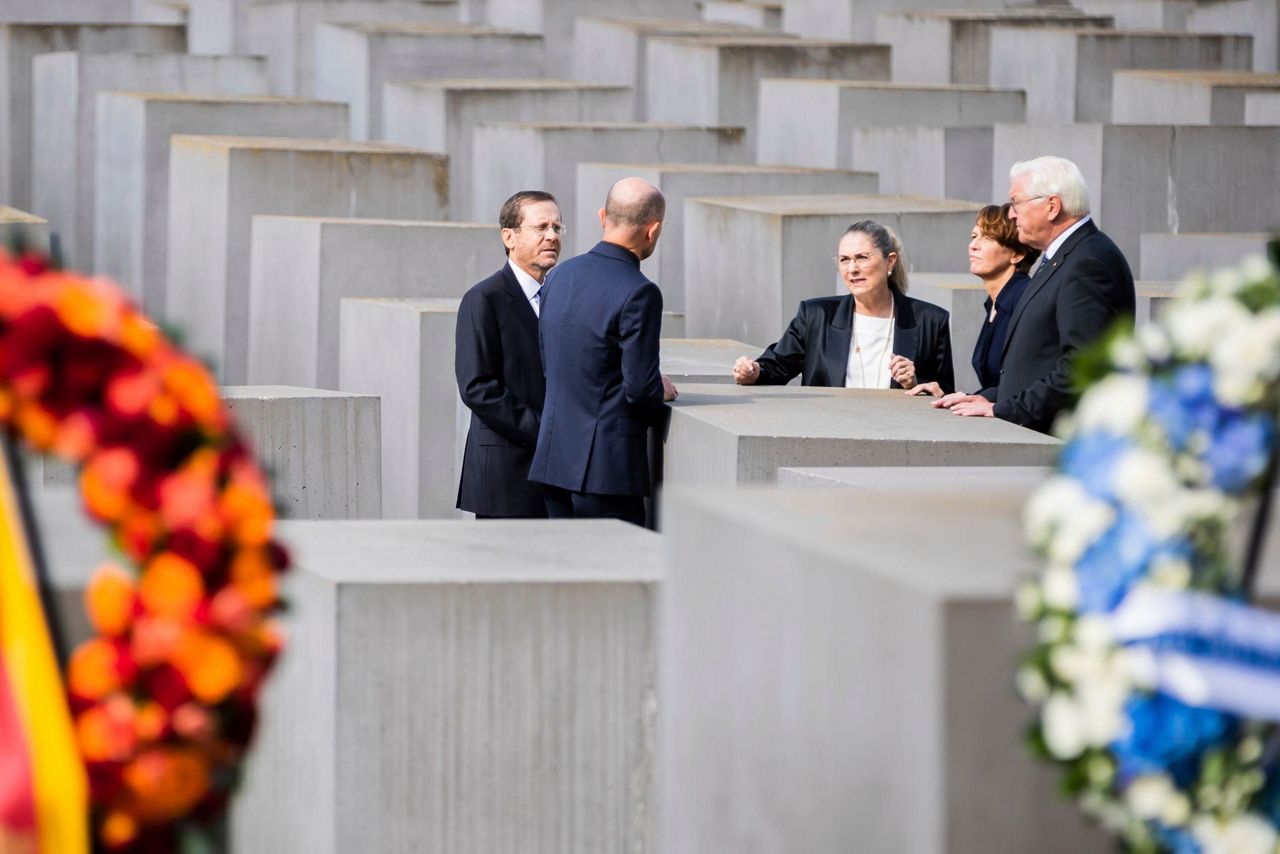 Israeli president gives broad speech to Germany's parliament