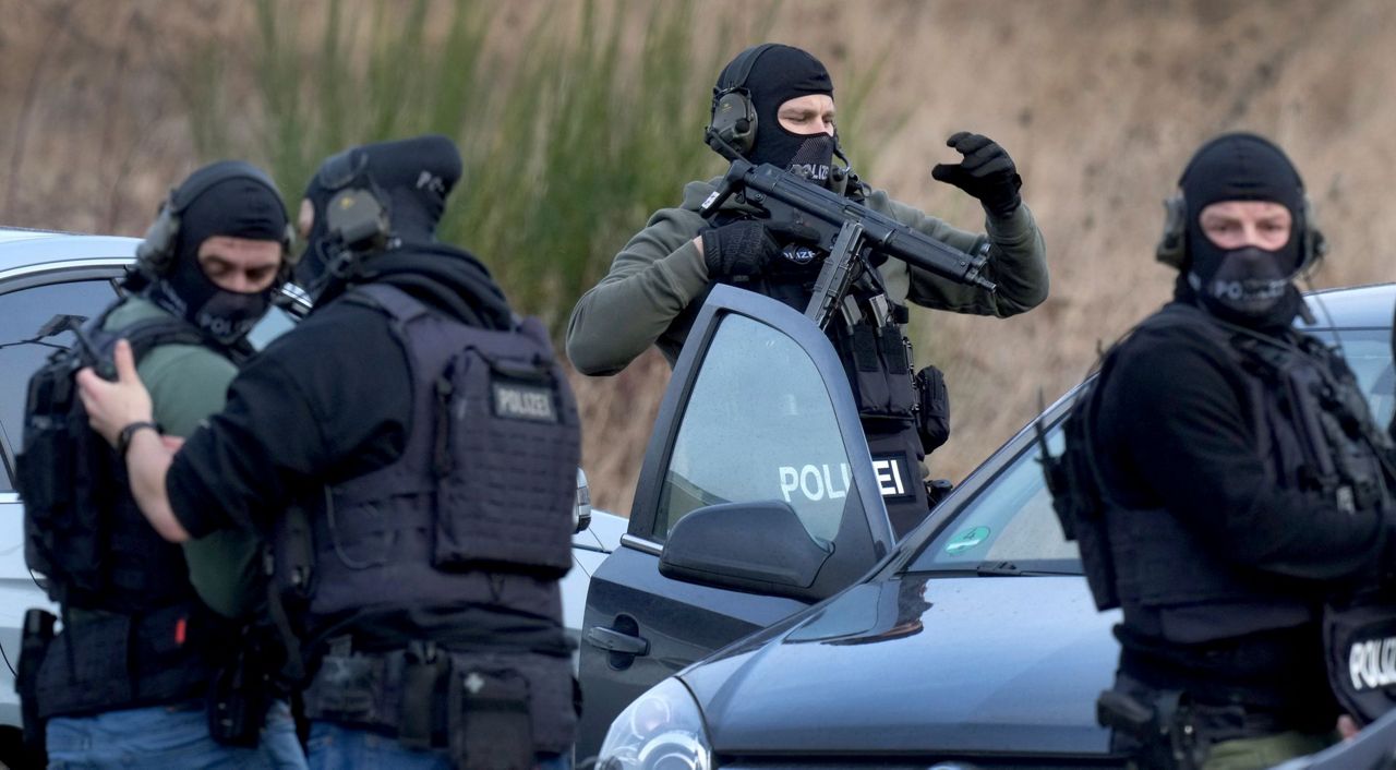 Germany: 2 police officers shot dead during traffic stop