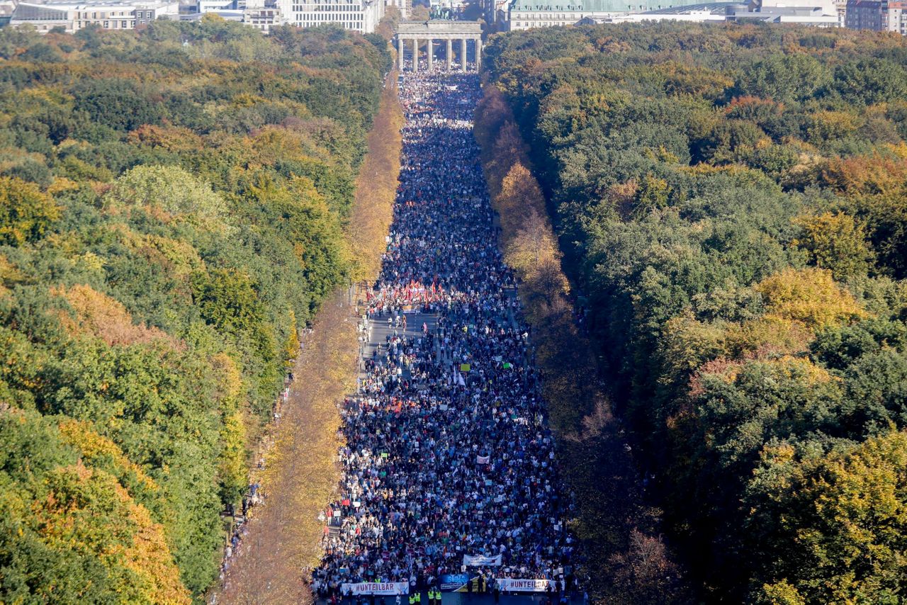 Thousands protest in Berlin against racism, discrimination
