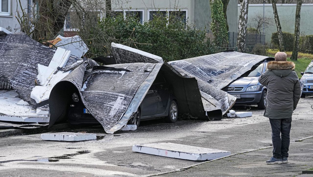 Storm sweeps Germany, causing damage, delays; 2nd in sight
