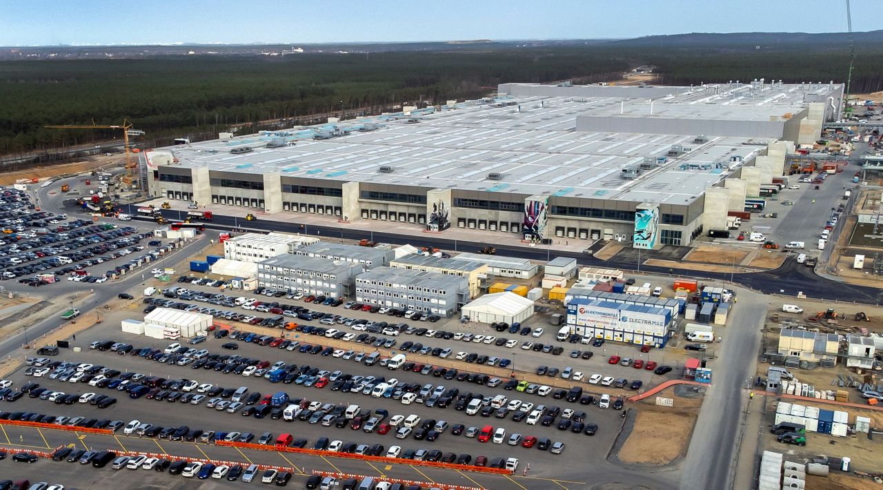 Tesla opens 'Gigafactory' near Berlin, its 1st in Europe