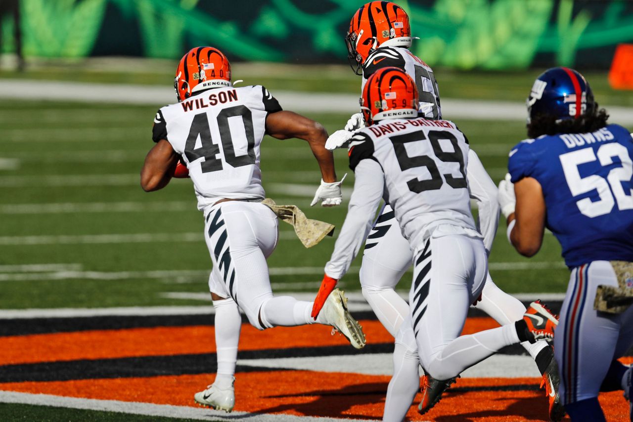 The Latest: Giants, Bengals trade early touchdowns