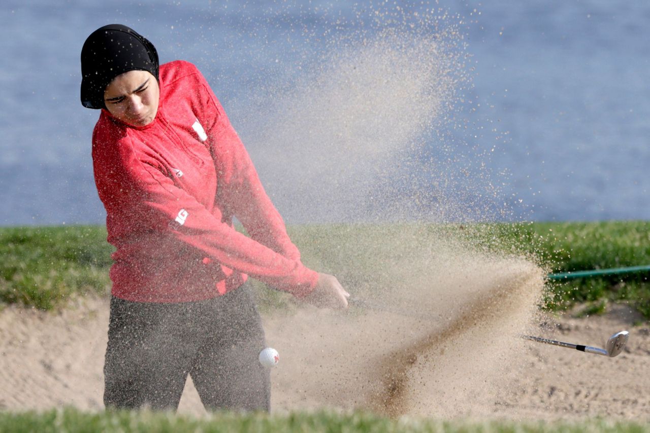 College golfer in hijab out to blaze trail for Muslim girls
