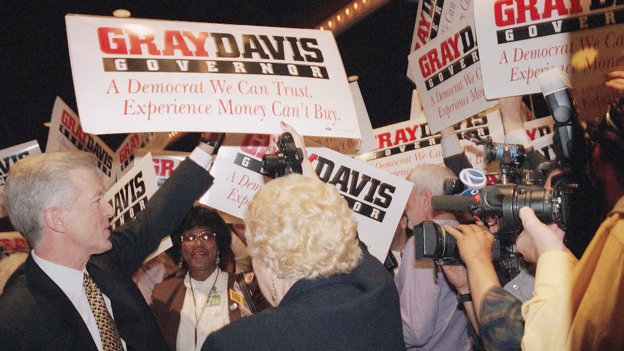 Former Gov. Gray Davis weighs in on 2026 gubernatorial race