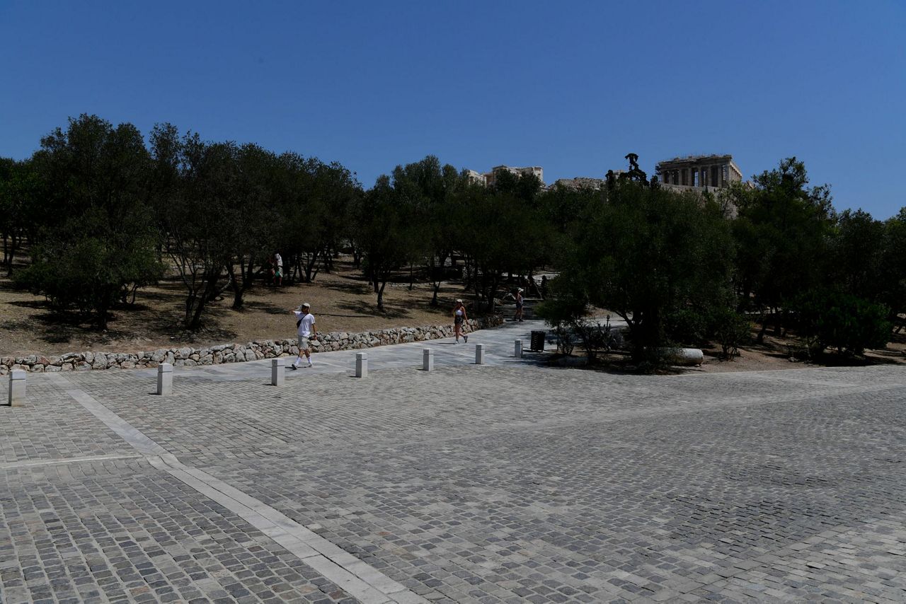 Acropolis in Greece closes in the afternoon due to heat wave