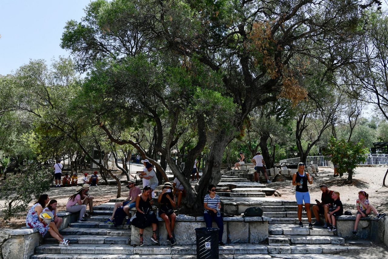Acropolis in Greece closes in the afternoon due to heat wave