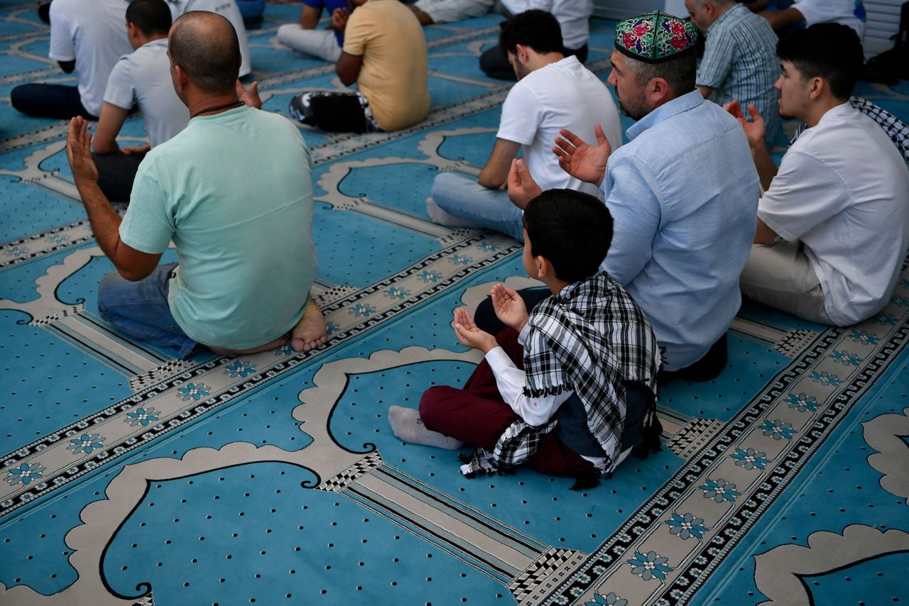 Muslims gather at mosques for first Friday prayers since Israel-Hamas ...