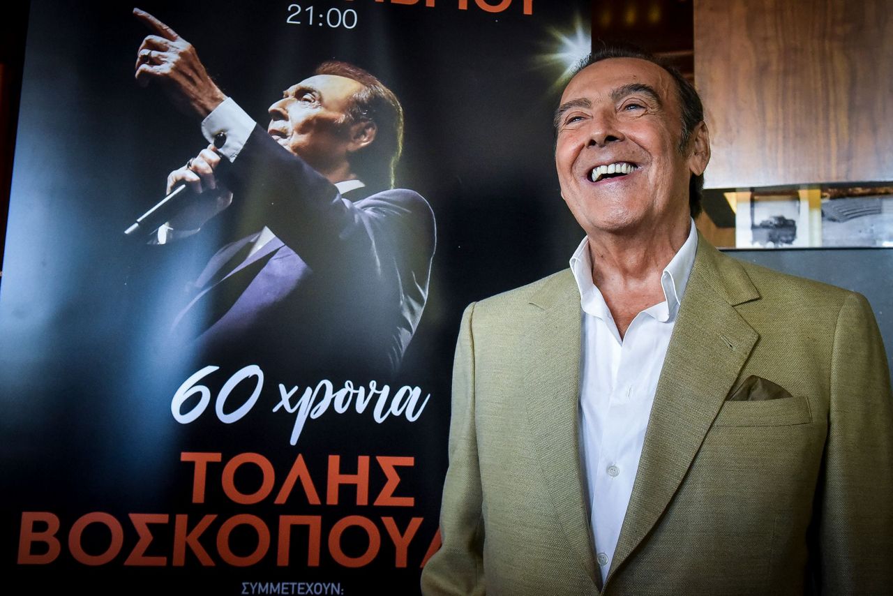 Greek popular folk singer Tolis Voskopoulos dies at age 80