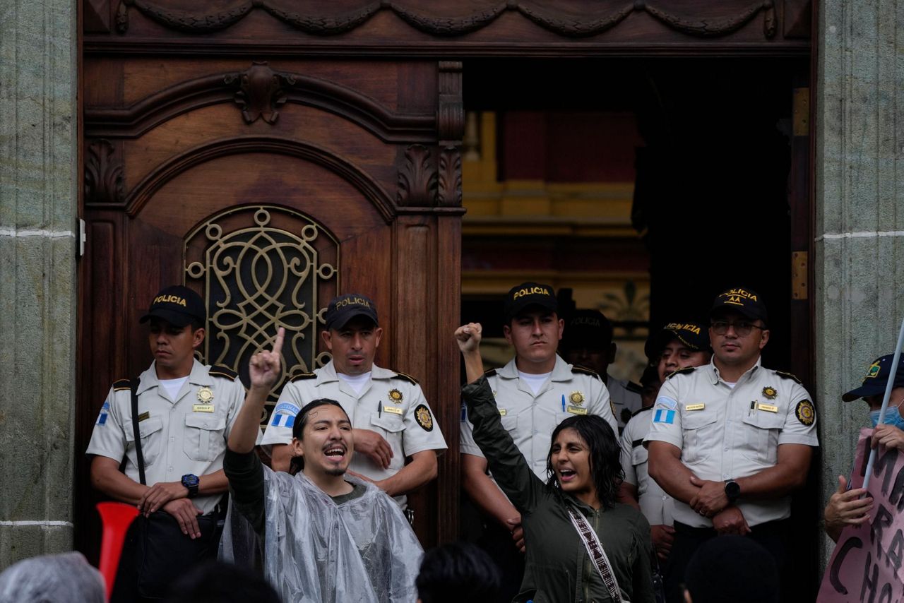 Why a Guatemalan court’s decision to freeze presidential election ...