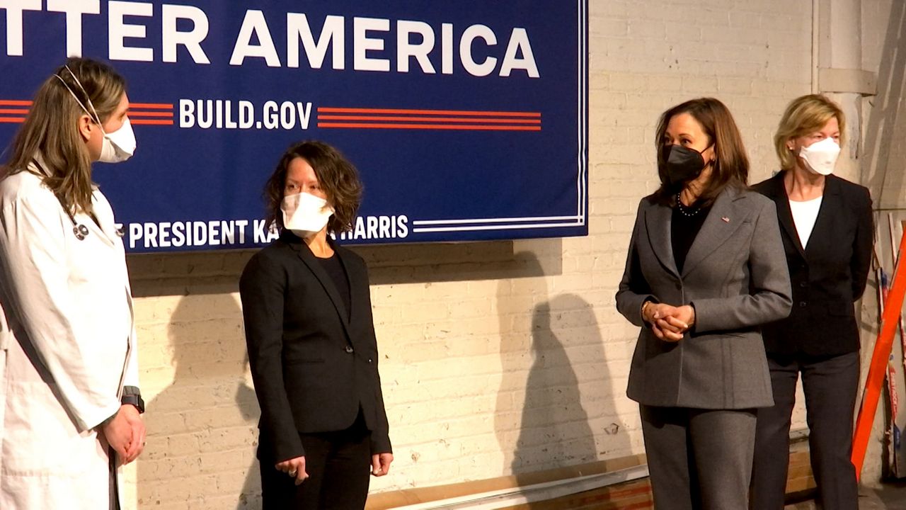 Texas girl escorted by NFL player to Daddy-Daughter dance
